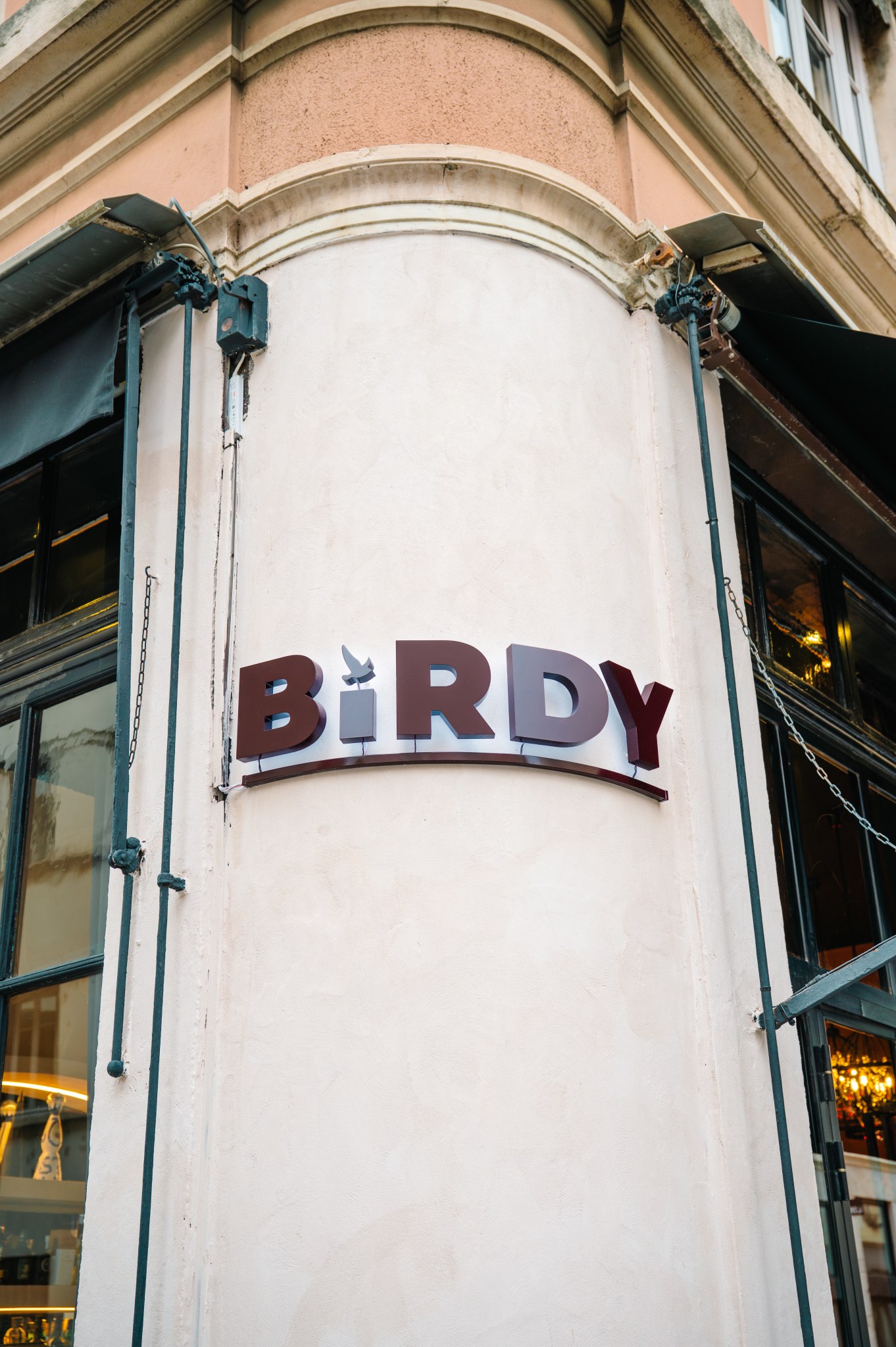 Birdy restaurant – Né du désir de réunir cuisine d’auteur et mixologie ...